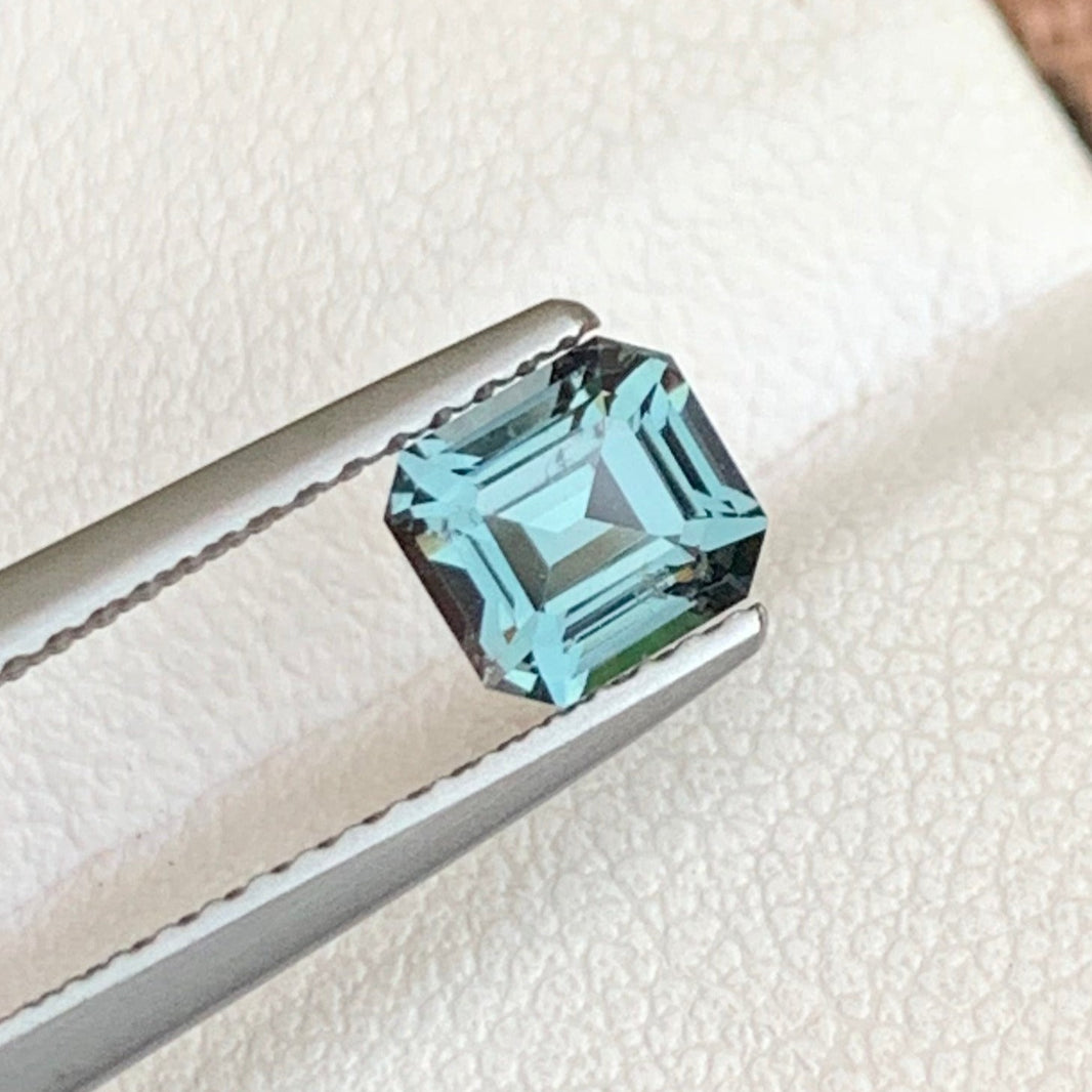 Onestep Gems - Where brilliance meets variety