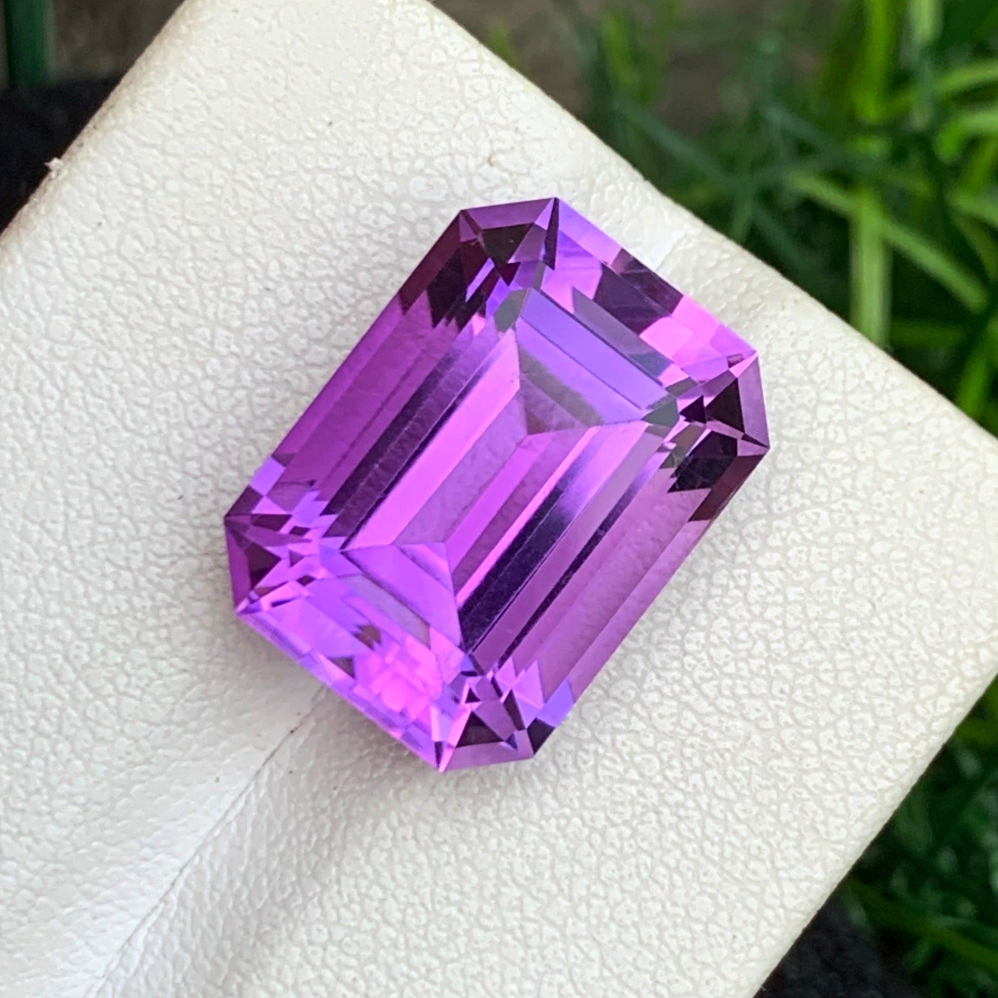 Onestep Gems - Where brilliance meets variety